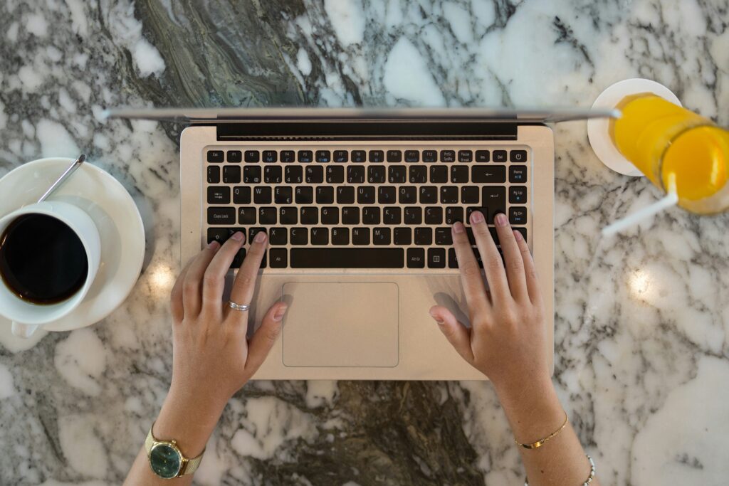Freelancing in Italy 2026 – Tax & Platform Guide - Jobbers