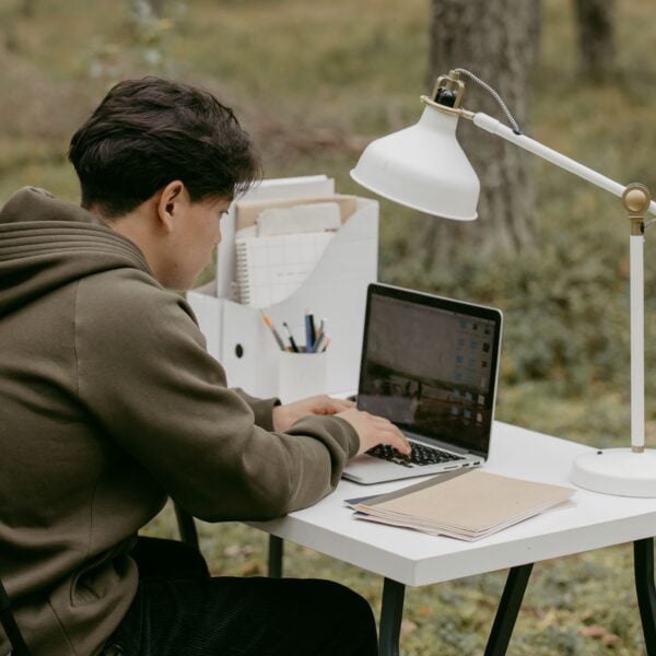 Best Time Tracking Apps for Freelancers 2026 — Toggl vs Harvest vs ...